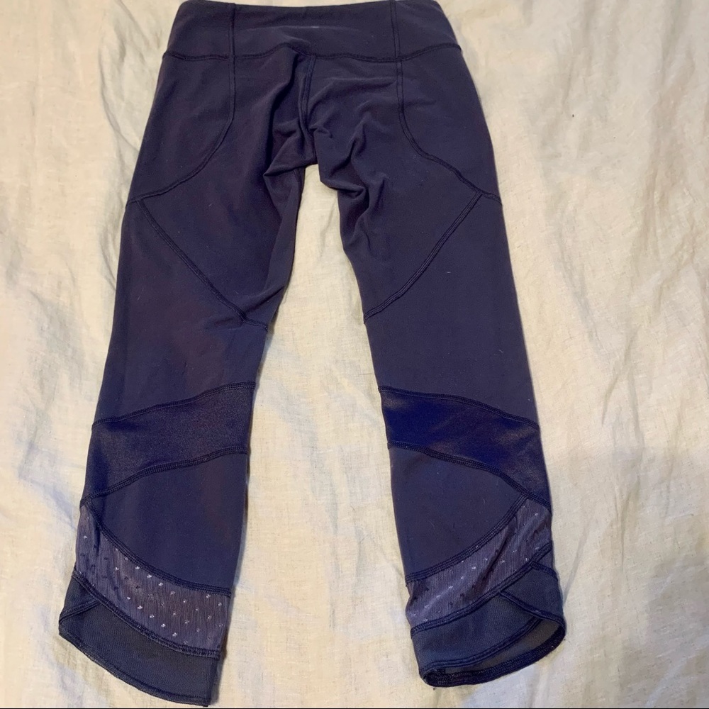 Lululemon Emerge Renewed Crop - Nightfall - Gem